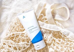 Review AESTURA Atobarrier 365 Cream: Korea's No. 1 Moisturiser